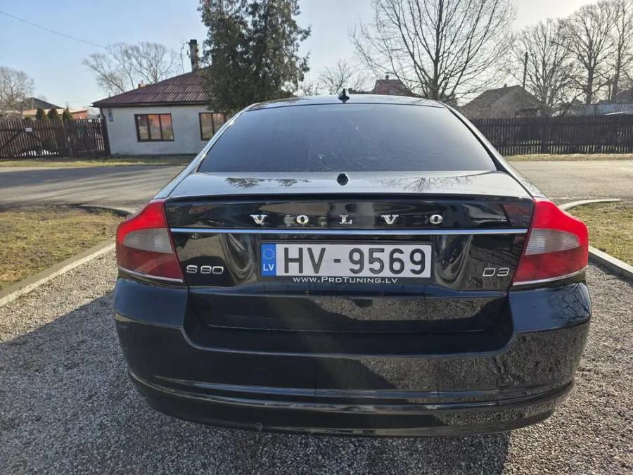Melns Volvo S80 2010 Ventspils, ar dzinēja tilpumu 2.00 L un nobraukumu 223 tūkst. km par 4390 €, foto 11 vietnē AUTOMOTO.COM.LV