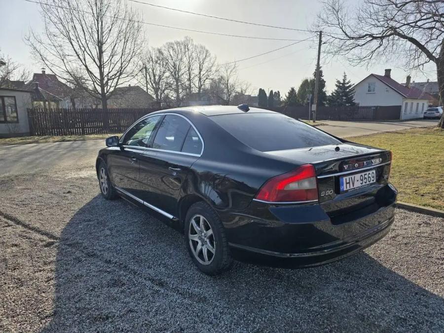 Melns Volvo S80 2010 Ventspils, ar dzinēja tilpumu 2.00 L un nobraukumu 223 tūkst. km par 4390 €, foto 12 vietnē AUTOMOTO.COM.LV