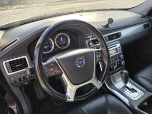 Melns Volvo S80 2010 Ventspils, ar dzinēja tilpumu 2.00 L un nobraukumu 223 tūkst. km par 4390 €, foto 18 vietnē AUTOMOTO.COM.LV
