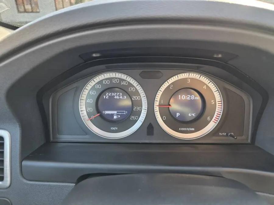 Melns Volvo S80 2010 Ventspils, ar dzinēja tilpumu 2.00 L un nobraukumu 223 tūkst. km par 4390 €, foto 19 vietnē AUTOMOTO.COM.LV