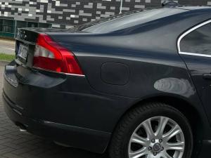Melns Volvo S80 2010 Jelgava, ar dzinēja tilpumu 2.40 L un nobraukumu 278 tūkst. km par 6750 €, foto 9 vietnē AUTOMOTO.COM.LV