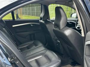 Melns Volvo S80 2010 Jelgava, ar dzinēja tilpumu 2.40 L un nobraukumu 278 tūkst. km par 6750 €, foto 19 vietnē AUTOMOTO.COM.LV