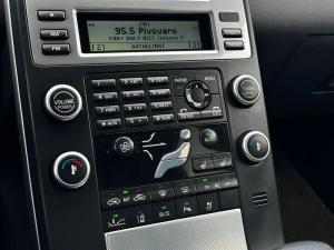 Melns Volvo S80 2010 Jelgava, ar dzinēja tilpumu 2.40 L un nobraukumu 278 tūkst. km par 6750 €, foto 26 vietnē AUTOMOTO.COM.LV