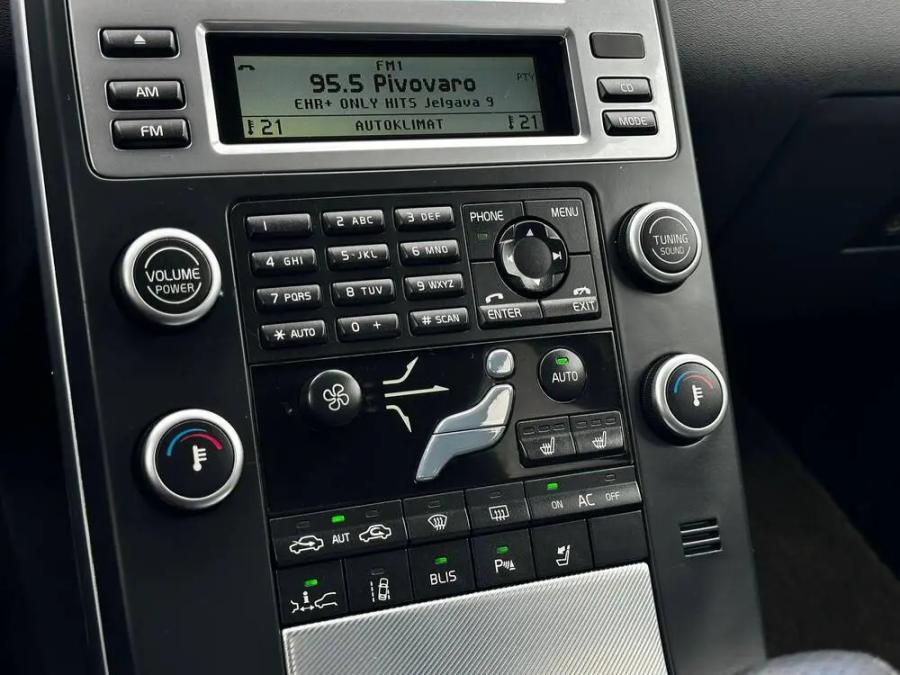 Melns Volvo S80 2010 Jelgava, ar dzinēja tilpumu 2.40 L un nobraukumu 278 tūkst. km par 6750 €, foto 26 vietnē AUTOMOTO.COM.LV