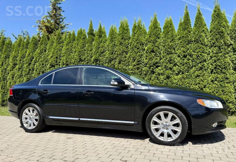 Melns Volvo S80 2010 Rīga, ar dzinēja tilpumu 2.00 L un nobraukumu 375 tūkst. km par 3650 €, foto 5 vietnē AUTOMOTO.COM.LV