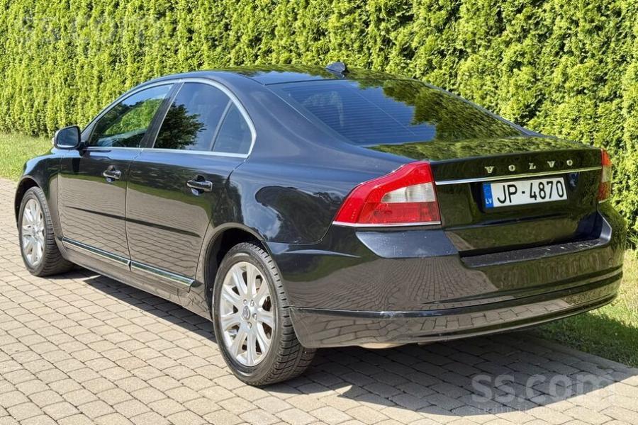 Melns Volvo S80 2010 Rīga, ar dzinēja tilpumu 2.00 L un nobraukumu 375 tūkst. km par 3650 €, foto 6 vietnē AUTOMOTO.COM.LV