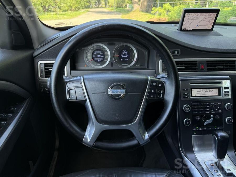 Melns Volvo S80 2010 Rīga, ar dzinēja tilpumu 2.00 L un nobraukumu 375 tūkst. km par 3650 €, foto 10 vietnē AUTOMOTO.COM.LV