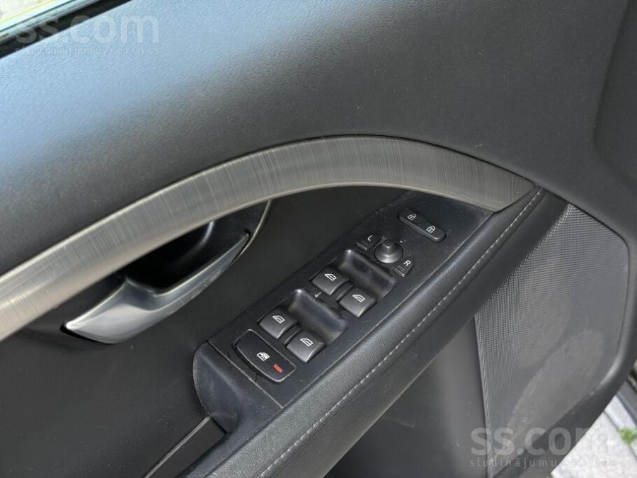 Melns Volvo S80 2010 Rīga, ar dzinēja tilpumu 2.00 L un nobraukumu 375 tūkst. km par 3650 €, foto 15 vietnē AUTOMOTO.COM.LV