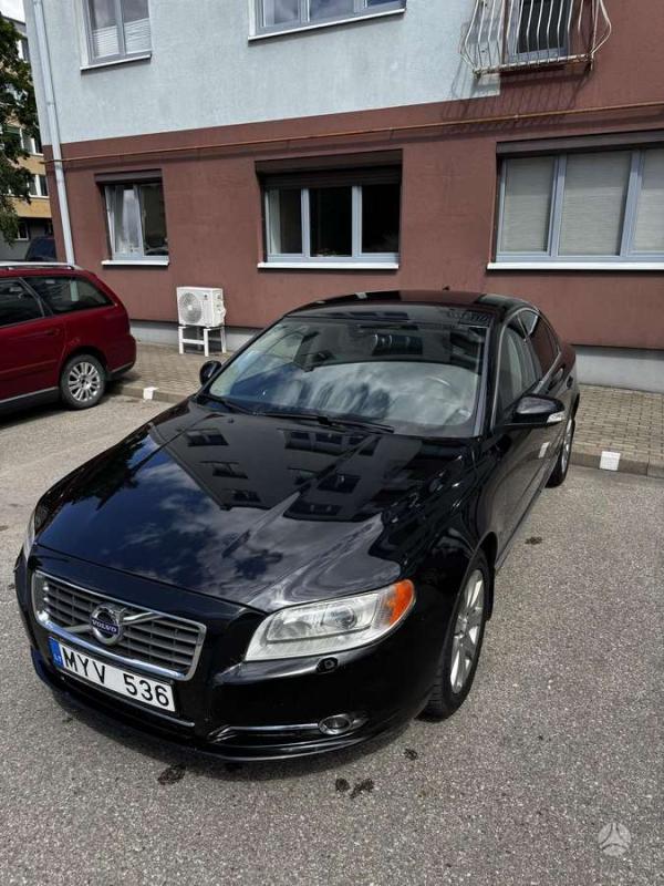 Melns Volvo S80 2010 Jonava, ar dzinēja tilpumu 2.40 L un nobraukumu 333 tūkst. km par 5700 €, foto 8 vietnē AUTOMOTO.COM.LV
