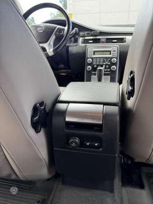 Melns Volvo S80 2010 Jonava, ar dzinēja tilpumu 2.40 L un nobraukumu 333 tūkst. km par 5700 €, foto 6 vietnē AUTOMOTO.COM.LV