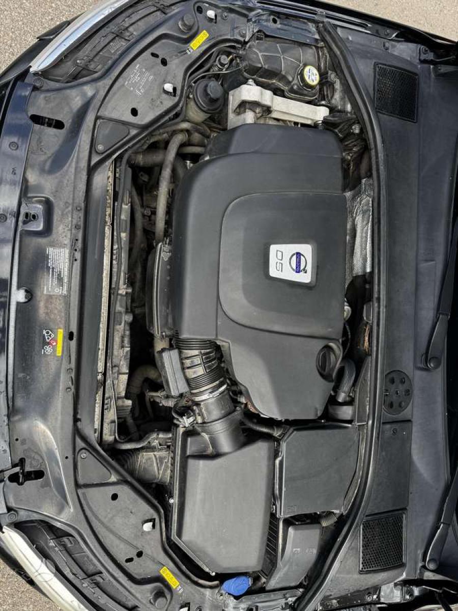 Melns Volvo S80 2010 Jonava, ar dzinēja tilpumu 2.40 L un nobraukumu 333 tūkst. km par 5700 €, foto 13 vietnē AUTOMOTO.COM.LV