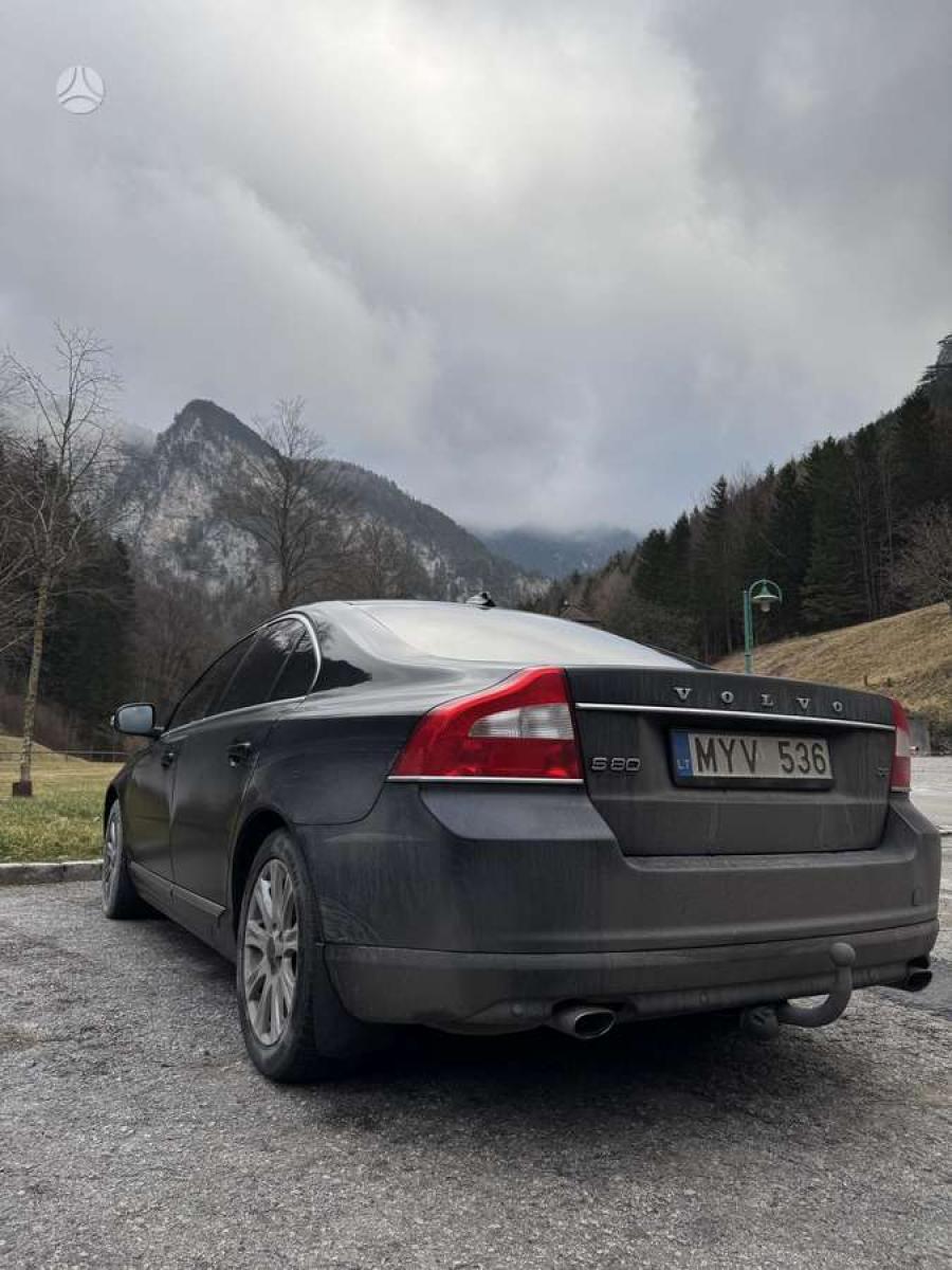 Melns Volvo S80 2010 Jonava, ar dzinēja tilpumu 2.40 L un nobraukumu 333 tūkst. km par 5700 €, foto 18 vietnē AUTOMOTO.COM.LV