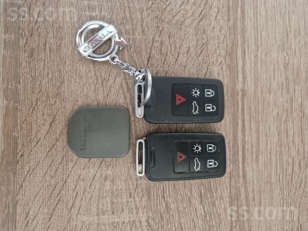 Melns Volvo S80 2010 Rīga, ar dzinēja tilpumu 3.20 L un nobraukumu 198 tūkst. km par 7995 €, foto 10 vietnē AUTOMOTO.COM.LV