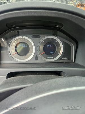 Melns Volvo S80 2010 Tallina, ar dzinēja tilpumu 2.40 L un nobraukumu 388 tūkst. km par 3600 €, foto 4 vietnē AUTOMOTO.COM.LV