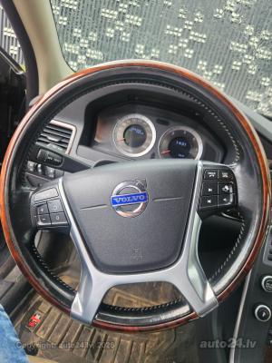Melns Volvo S80 2010 Tallina, ar dzinēja tilpumu 2.40 L un nobraukumu 388 tūkst. km par 3600 €, foto 6 vietnē AUTOMOTO.COM.LV