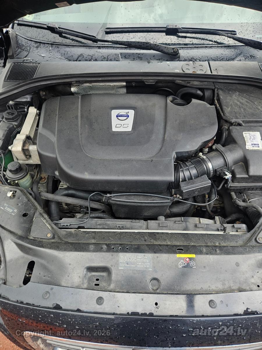 Melns Volvo S80 2010 Tallina, ar dzinēja tilpumu 2.40 L un nobraukumu 388 tūkst. km par 3600 €, foto 14 vietnē AUTOMOTO.COM.LV