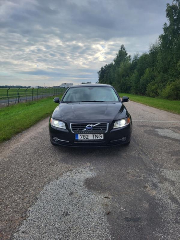 Melns Volvo S80 2010 Pērnava, ar dzinēja tilpumu 0.00 L un nobraukumu 388 tūkst. km par 4500 €, foto 11 vietnē AUTOMOTO.COM.LV