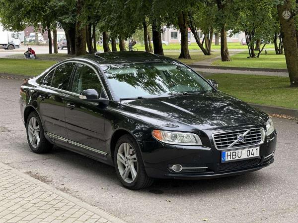 Volvo S80 2010 KlaipÄda vietnÄ Melns Volvo S80 2010 KlaipÄda, ar dzinÄja tilpumu 2.40 L un nobraukumu 630 tÅ«kst. km par 3100 ā¬, foto 1 vietnÄ AUTOMOTO.COM.LV