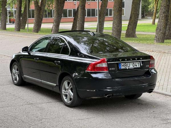 Volvo S80 2010 KlaipÄda vietnÄ Melns Volvo S80 2010 KlaipÄda, ar dzinÄja tilpumu 2.40 L un nobraukumu 630 tÅ«kst. km par 3100 ā¬, foto 5 vietnÄ AUTOMOTO.COM.LV