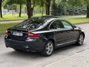 Черный Вольво С80 2010 в Клайпеда, объемом двигателя 2.40 л и пробегом 630 тыс. км за 3100 €, фото 7 на AUTOMOTO.COM.LV