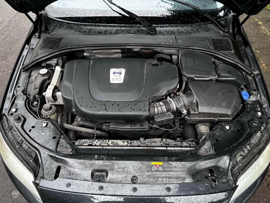 Melns Volvo S80 2010 Viļņa, ar dzinēja tilpumu 2.40 L un nobraukumu 237 tūkst. km par 2500 €, foto 10 vietnē AUTOMOTO.COM.LV