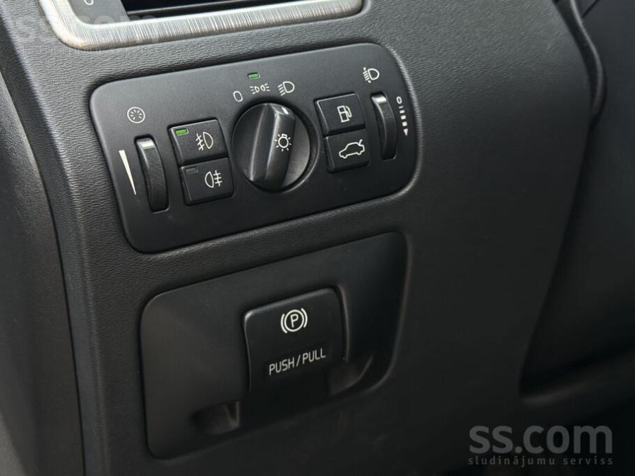 Melns Volvo S80 2010 Rīga, ar dzinēja tilpumu 2.00 L un nobraukumu 374 tūkst. km par 3400 €, foto 10 vietnē AUTOMOTO.COM.LV