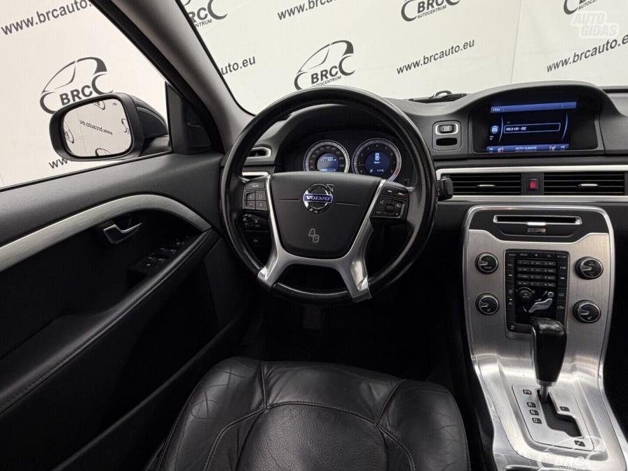 Melns Volvo S80 2011 Avižieniai, ar dzinēja tilpumu 3.00 L un nobraukumu 162 tūkst. km par 8900 €, foto 15 vietnē AUTOMOTO.COM.LV