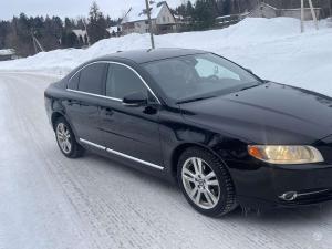 Melns Volvo S80 2011 Viļņa, ar dzinēja tilpumu 2.00 L un nobraukumu 349 tūkst. km par 4200 €, foto  vietnē AUTOMOTO.COM.LV