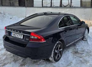 Black Volvo S80 2011 in Vilnius, with an engine capacity of 1.98 L and mileage of 365 thousand km for 4100 €, photo 3 on AUTOMOTO.COM.LV