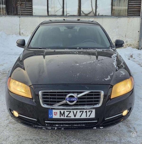 Black Volvo S80 2011 in Vilnius, with an engine capacity of 1.98 L and mileage of 365 thousand km for 4100 €, photo 5 on AUTOMOTO.COM.LV