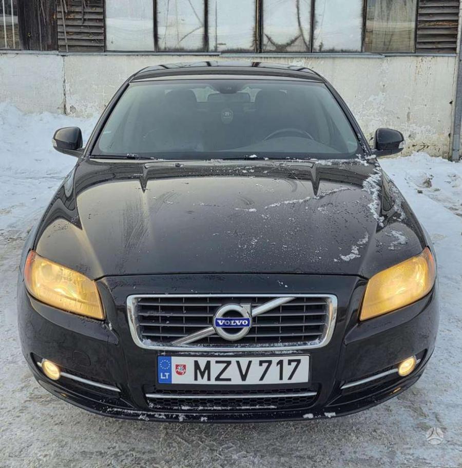 Black Volvo S80 2011 in Vilnius, with an engine capacity of 1.98 L and mileage of 365 thousand km for 4100 €, photo 5 on AUTOMOTO.COM.LV