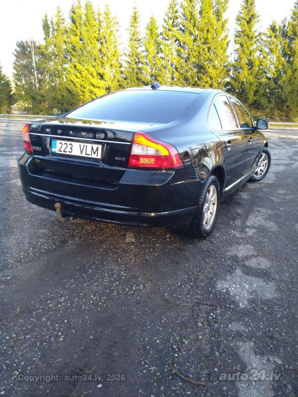 Melns Volvo S80 2011 Tallina, ar dzinēja tilpumu 2.00 L un nobraukumu 326 tūkst. km par 7000 €, foto 4 vietnē AUTOMOTO.COM.LV