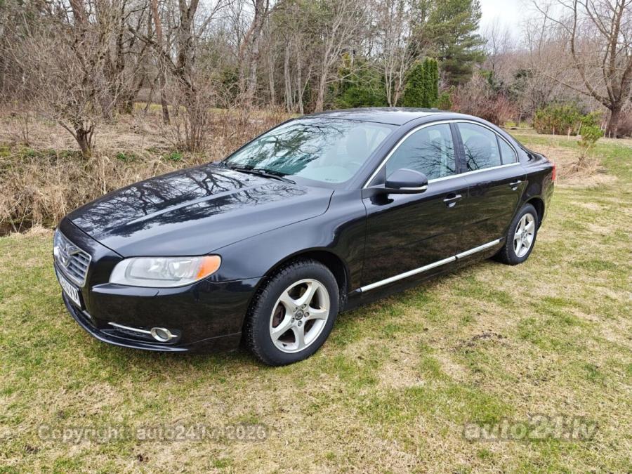Black Volvo S80 2011 in Tallinn, with an engine capacity of 2.00 L and mileage of 311 thousand km for 6800 €, photo 1 on AUTOMOTO.COM.LV