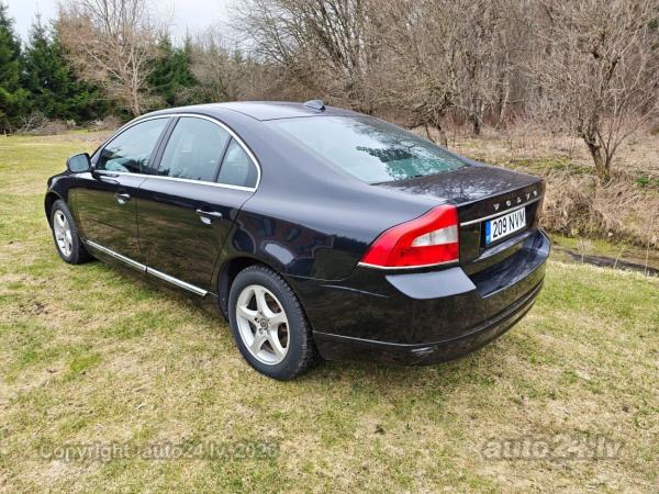 Melns Volvo S80 2011 Tallina, ar dzinēja tilpumu 2.00 L un nobraukumu 311 tūkst. km par 6800 €, foto 6 vietnē AUTOMOTO.COM.LV