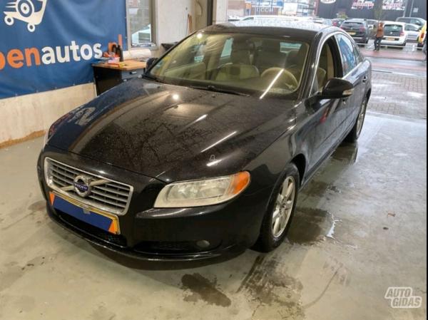 Melns Volvo S80 2011 Širvintos, ar dzinēja tilpumu 2.00 L un nobraukumu 280 tūkst. km par 5300 €, foto 1 vietnē AUTOMOTO.COM.LV