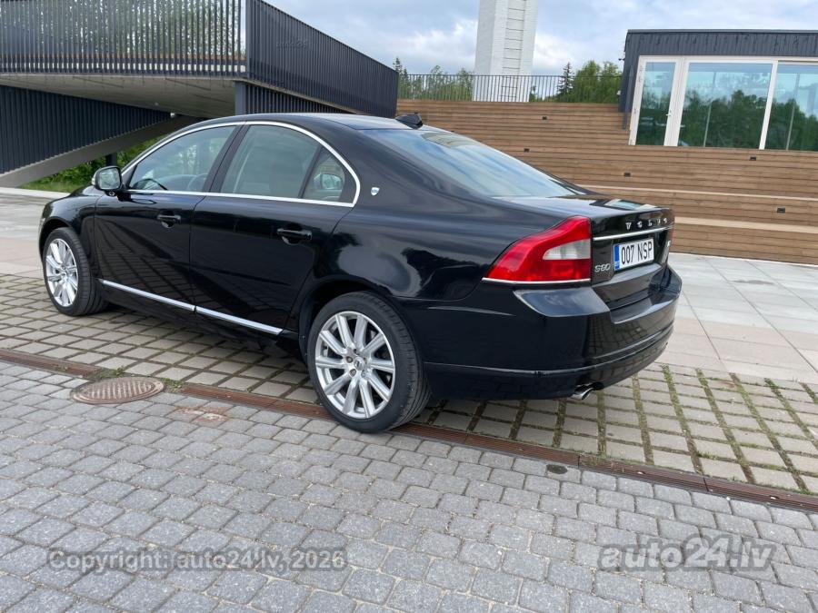 Melns Volvo S80 2011 Pelva, ar dzinēja tilpumu 2.40 L un nobraukumu 313 tūkst. km par 8500 €, foto 4 vietnē AUTOMOTO.COM.LV