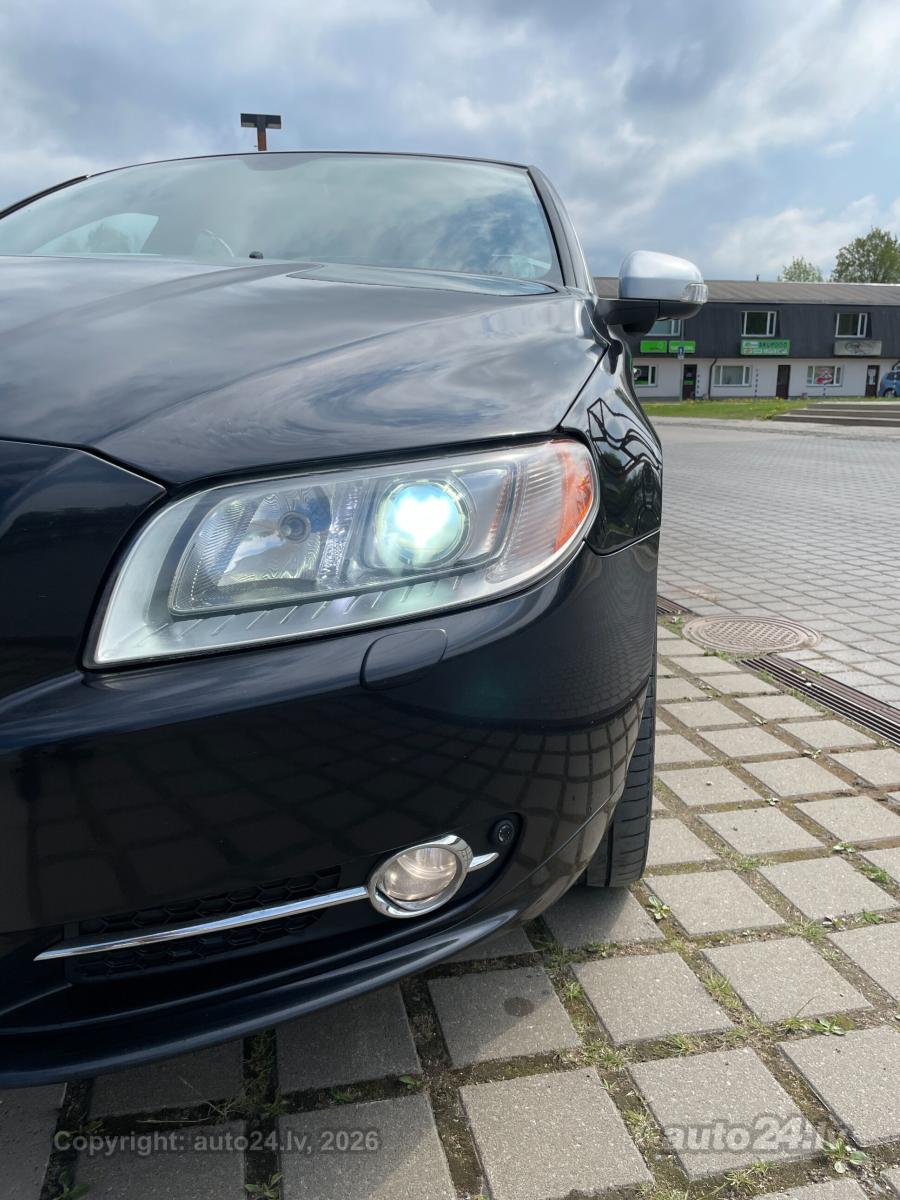 Melns Volvo S80 2011 Pelva, ar dzinēja tilpumu 2.40 L un nobraukumu 313 tūkst. km par 8500 €, foto 12 vietnē AUTOMOTO.COM.LV