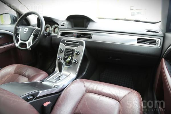 Melns Volvo S80 2011 Rīga, ar dzinēja tilpumu 2.00 L un nobraukumu 341 tūkst. km par 3995 €, foto 7 vietnē AUTOMOTO.COM.LV