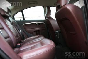 Black Volvo S80 2011 in Riga, with an engine capacity of 2.00 L and mileage of 341 thousand km for 3995 €, photo 10 on AUTOMOTO.COM.LV