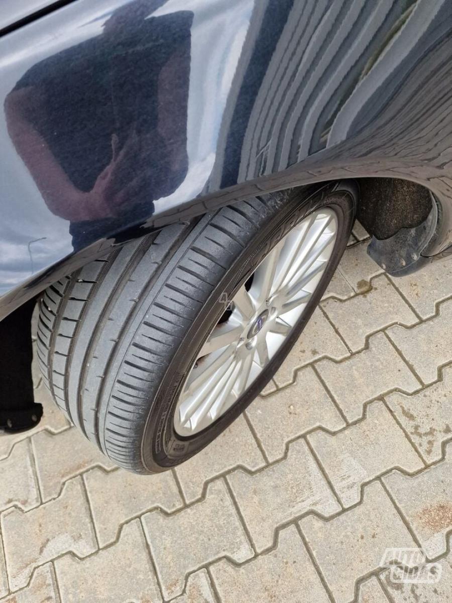 Melns Volvo S80 2011 Viļņa, ar dzinēja tilpumu 2.00 L un nobraukumu 240 tūkst. km par 6750 €, foto 4 vietnē AUTOMOTO.COM.LV
