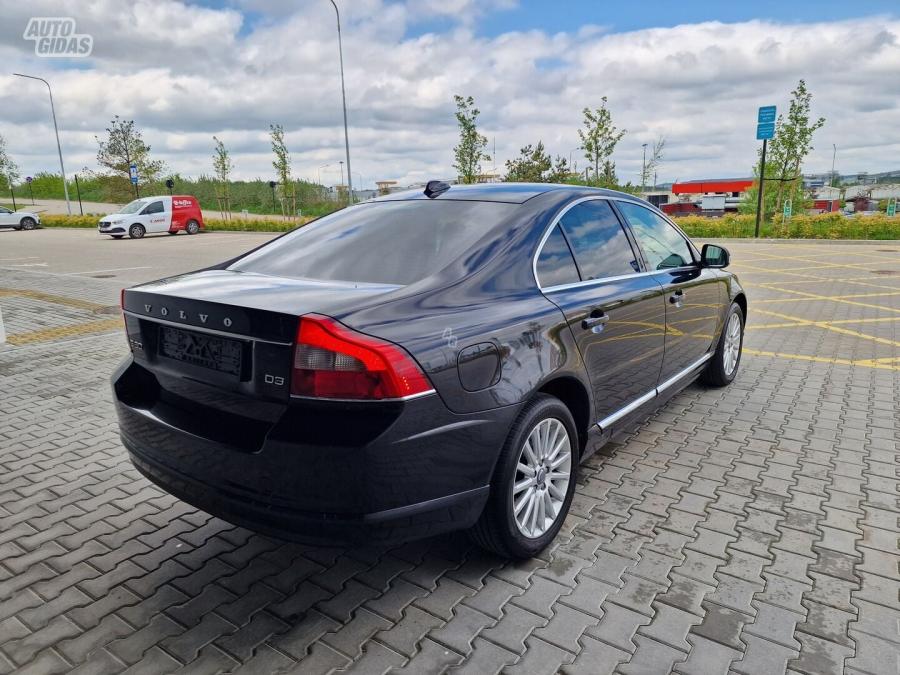 Black Volvo S80 2011 in Vilnius, with an engine capacity of 2.00 L and mileage of 240 thousand km for 6750 €, photo 8 on AUTOMOTO.COM.LV