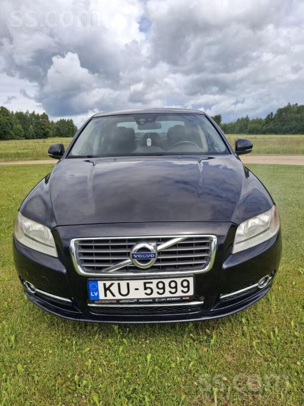 Melns Volvo S80 2011 Ogre, ar dzinēja tilpumu 2.00 L un nobraukumu 346 tūkst. km par 2800 €, foto 1 vietnē AUTOMOTO.COM.LV