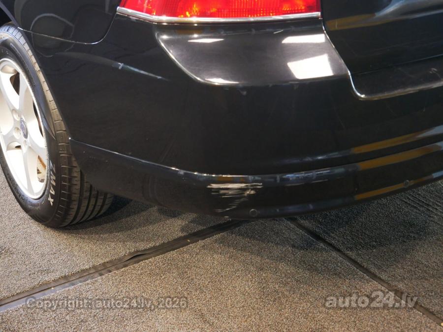 Melns Volvo S80 2011 Tallina, ar dzinēja tilpumu 2.00 L un nobraukumu 313 tūkst. km par 4990 €, foto 14 vietnē AUTOMOTO.COM.LV
