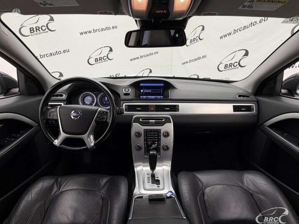 Melns Volvo S80 2011 Viļņa, ar dzinēja tilpumu 2.95 L un nobraukumu 162 tūkst. km par 7000 €, foto 4 vietnē AUTOMOTO.COM.LV