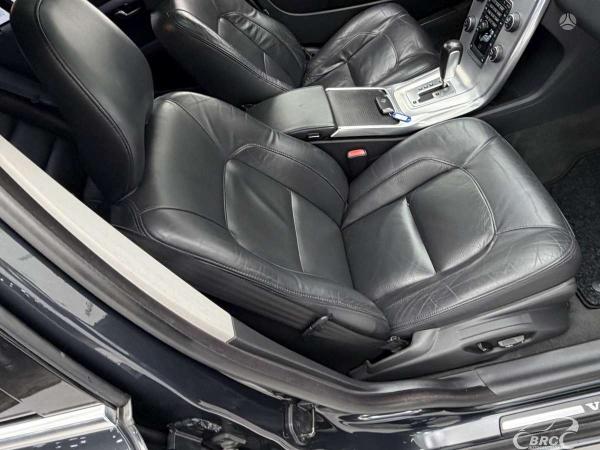 Melns Volvo S80 2011 Viļņa, ar dzinēja tilpumu 2.95 L un nobraukumu 162 tūkst. km par 7000 €, foto 6 vietnē AUTOMOTO.COM.LV