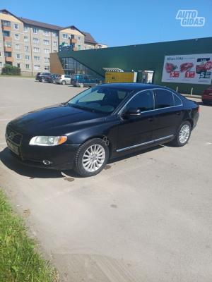 Black Volvo S80 2011 in Siauliai, with an engine capacity of 2.40 L and mileage of 290 thousand km for 6200 €, photo 4 on AUTOMOTO.COM.LV