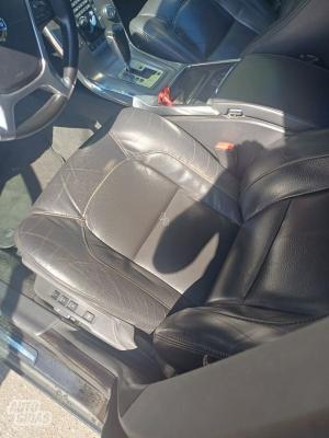 Black Volvo S80 2011 in Siauliai, with an engine capacity of 2.40 L and mileage of 290 thousand km for 6200 €, photo 8 on AUTOMOTO.COM.LV