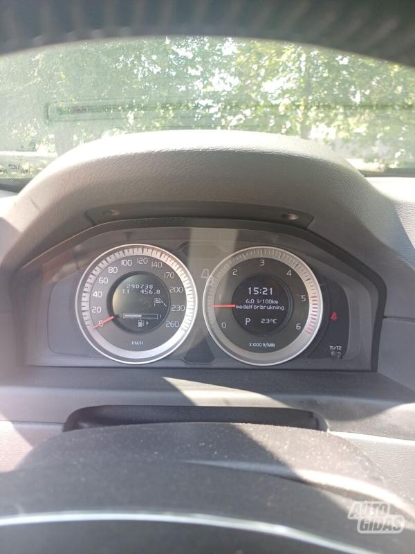 Black Volvo S80 2011 in Siauliai, with an engine capacity of 2.40 L and mileage of 290 thousand km for 6200 €, photo 8 on AUTOMOTO.COM.LV