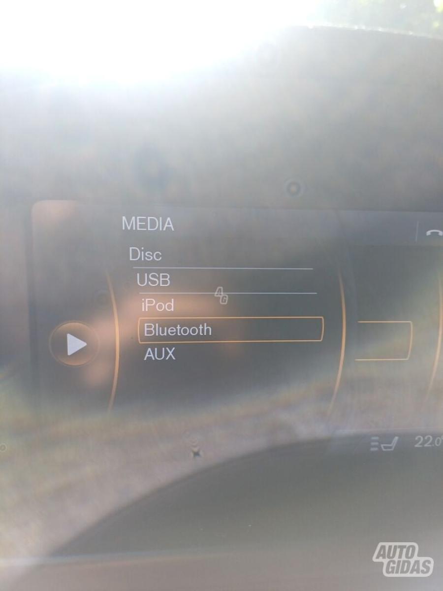 Black Volvo S80 2011 in Siauliai, with an engine capacity of 2.40 L and mileage of 290 thousand km for 6200 €, photo 15 on AUTOMOTO.COM.LV
