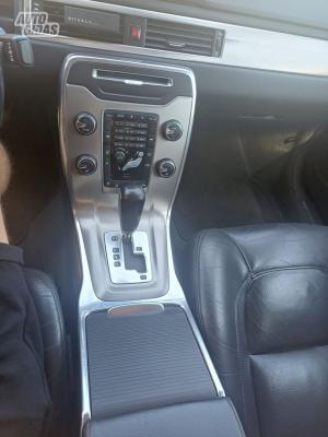 Black Volvo S80 2011 in Siauliai, with an engine capacity of 2.40 L and mileage of 290 thousand km for 6200 €, photo 16 on AUTOMOTO.COM.LV